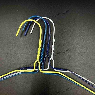 China Customizable Wire Suit Hanger for Organizing Clothes White Blue Yellow Or Customized 2500 Boxes Container Loading for sale