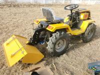 China 12hp to 18hp 4x4 Mini Farm Tractor with Back Rotary Tiller for Small Farms for sale