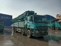 China 4 Axle Used Zoomlion Concrete Pump With 63m Boom length for sale