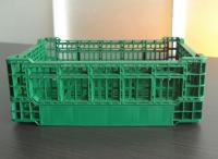 China Mesh Style 400x300x140mm Plastic Crates for Fruits and Vegetables Orange Eco-friendly for sale