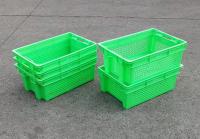 China Plastic Vegetable Crate And Fruit Storage Container Space-Saving OEM Folding Basket for sale