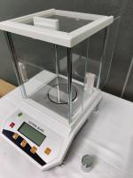 China Electronic Digital Lab Scale 0.001g Accuracy 110g 210g with Windshield for Yarn Linear Density Testing for sale