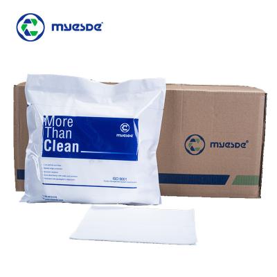 China 6x6 Industrial Cleanroom Wipes 120g/m² Class 100 Polyester Sealed-Edge for LCD Screens for sale