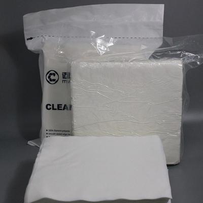 China Knit 2 Ply Cleanroom Polyester Wipes 135 gsm Lint Free Sterile Ultrasonic Sealed Edge for sale