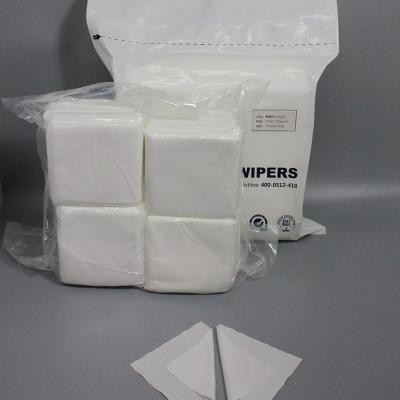 China Pre-Wetted Cleanroom Wipes 55% Cellulose 45% Polyester Hydroentangled Nonwoven for ISO Class 6 Applications for sale