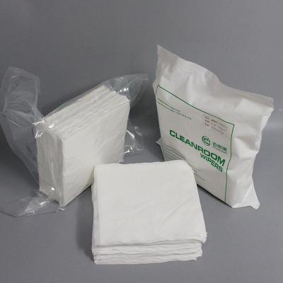 China Cleanroom Lint Free Microfiber Clean Wipers 4x4 Inch Dust Free Wipes for Electronics Factory Circuit Board for sale