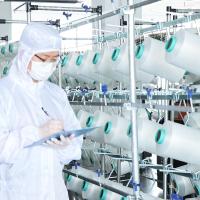 China Cleanroom Hydroknit Wiper Roll 10-500m Customizable Microfiber with 112g/m² Basis Weight and 1 Second Sorptive Rate for sale