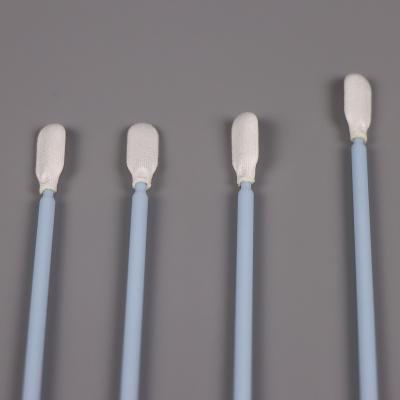 China PP Handle Cleanroom Swab 100pcs Polyester Head Semiconductor Cotton Buds ISO Class 4 for sale