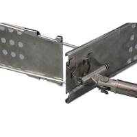 China ISO 5-9 Cleanroom Mops 100% Polyester Steel Frame 5x16in ESD Autoclavable for sale