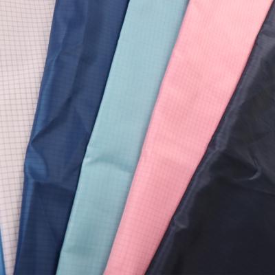 China ESD Antistatic Fabric 1.65m Width 98% Polyester 2% Carbon Fiber EN 1149 for sale