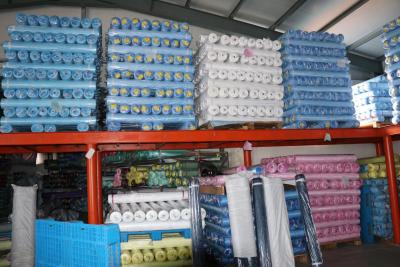 China 110GSM 5mm Grid Anti-Static ESD Fabric for Cleanroom Garments Polyester for sale