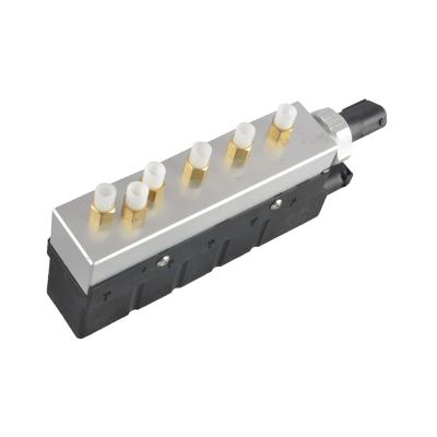 China Mercedes W220 Air Suspension Valve Block OEM 2203200258 Plastic Spring for sale