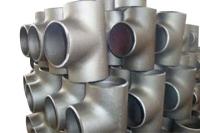 China Butt Welding Equal Tee DIN Industrial Steel Pipe Fittings for sale