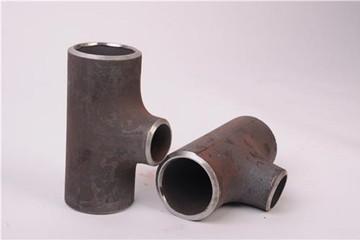China Hot Pressing Tee Carbon Steel Weld Fittings DN15 for sale