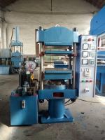 China ISO CE 50 Ton Hydraulic Rubber Vulcanizing Press Machine 380*380mm PLC HIM Control for sale