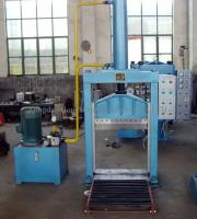 China Single Cylinder Vertical Rubber Bale Cutter XQL 8T 5.5KW for sale
