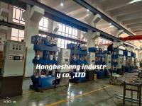 China Brake Disc Pad Hydraulic Press Machine 100 Ton 300T Same Density Molding for sale