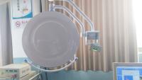 China Clinic / Hospital Vertical LED Operating Room Lights With Emergency Battery Endo Mode 3000 Lux for sale