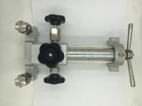 China Easy Carry Pressure Calibrator Portable Hydraulic Pressure Calibrator XY-2006B 0 - 60MPa for sale