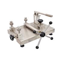 China 5~250MPa Oil Operated Hydraulic Pressure Dead Weight Tester Pressure Gauge Tester for sale