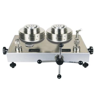 China Dead Weight Tester with integrated main and auxiliary piston manometer system enabling calibration and accurate piston area calculation for sale