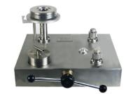 China Economic Digital Hydraulic Pressure Tester Piston Dead Weight Tester for sale