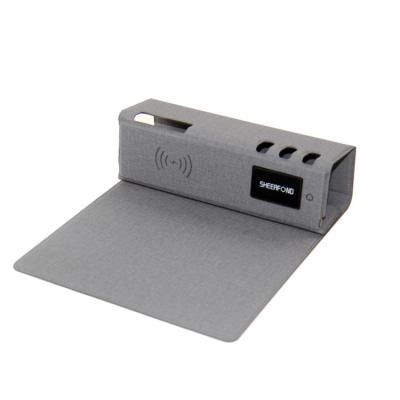 China Multifunctional Foldable Wireless Charging Mouse Pad Customized for sale