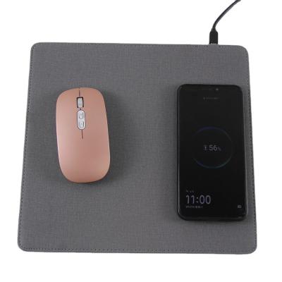 China 10W Gaming Mouse Desk Mat With Wireless Charging Multiscene 270x253x6mm for sale