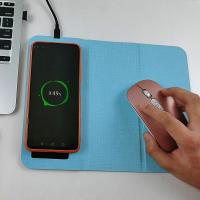 China Portable FCC Foldable Wireless Charging Mouse Pad Magnetic Suction for sale