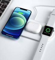 China Ultra Thin Multipurpose 7.5 W Wireless Charger Lightweight 3 In 1 for sale
