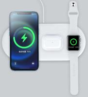 China Ultra Thin Multipurpose 7.5 W Wireless Charger Lightweight 3 In 1 for sale