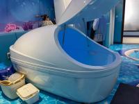 China Slimming Floating Water Spa Capsule Tank Aqua Massage Capsule for sale
