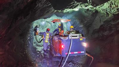 China 43 - 76mm Drilling Diameter Rock Drill Trolley For Underground Mining Applications for sale