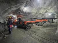 China Drilling Diameter 43mm - 76mm Jumbo Rock Drill 47.6kw With Section B×H 2×2-5.6×4m for sale