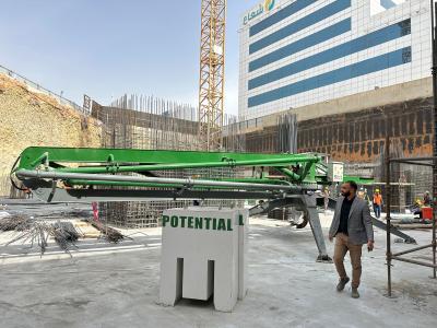 China Spider Hydraulic Concrete Placing Boom The Professional Solution for Concrete Work HG21 for sale