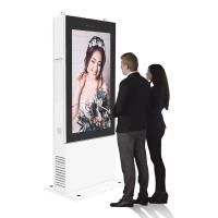 China High Brightness Outdoor Advertising Screen Display with IP65 Protection Level and Wide Operating Humidity Range for sale