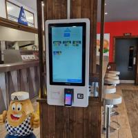 China 32 Inch LCD Display Wall Mount Self Ordering Kiosk with 3-Year Warranty for Fast Food and Retail for sale