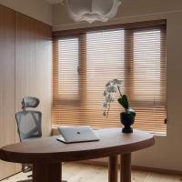 China Cordless Motorized Real Smart Wooden Blinds For Windows Decorative Privacy Tapes for sale