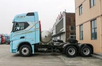 China Shacman Delong X6000 6x4 Tractor Truck 560HP Head Truck For Transportation for sale