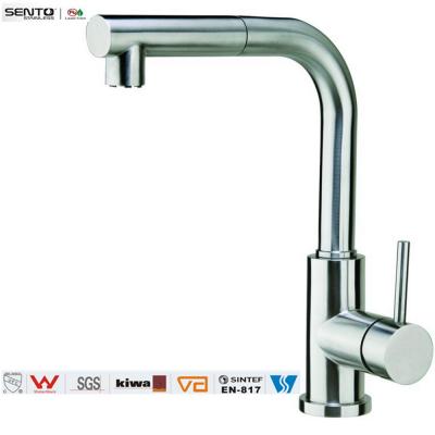 China Lead free haalthy single handle pull out kitchen faucet for sale