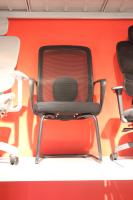 China Black Backrest Office Swivel Chair Breathable Fabric Max Weight Capacity 150kg Enhances Comfort During Long Working Hours for sale