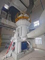 China HVM Ultrafine Vertical Grinding Mill 800-2500mm Capacity 1-45t/h for Cement Plant Bauxite Processing for sale