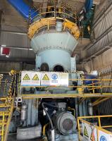 China Hydraulic Gypsum Vertical Roller Mill 5-100t/h 160-1000kW High Efficiency Fine Grinding for sale