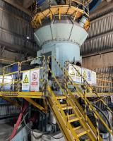 China Gypsum Vertical Roller Mill HVM Series for Desulfurization Processing 2500-5600mm Grinding Table for sale
