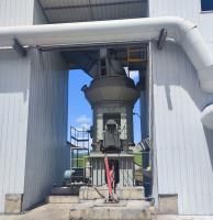 China Customizable Bentonite Vertical Mill 55-710 KW Motor 10-40 Um Fineness for sale