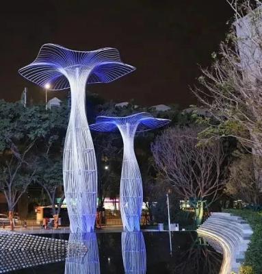 China Abstract Illuminated Stainless Steel Tree Sculpture with Canopy for Building Creativity for sale