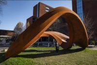 China Monumental Abstract Sculpture Custom Steel Arch Installation with LED Lighting for sale