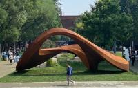 China Monumental Abstract Sculpture Custom Steel Arch Installation with LED Lighting for sale