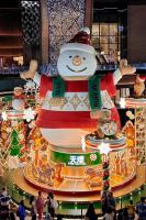 China Revolving Glittering Christmas Tree - Motorized Stainless Steel Showpiece for Shopping Mall Events for sale