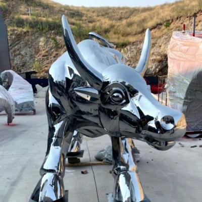 China Custom Animal Sculpture Stainless Steel Bull Designed for Dynamic Impact in Indoor Outdoor Exhibition and Public Space Decoration for sale